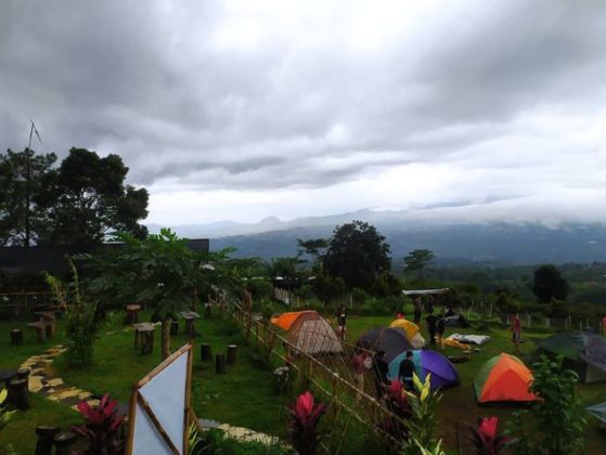 15 Tempat Camping di Bogor yang Seru Abis! - Blog ruparupa