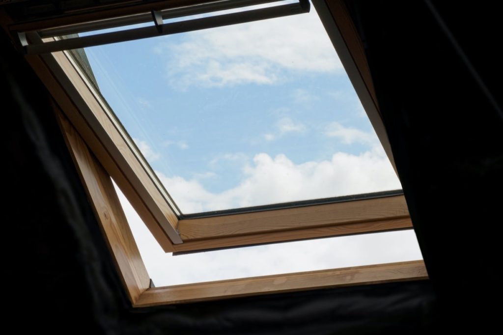 7 Cara Membuat Ventilasi Rumah Minimalis Lengkap - Blog ruparupa