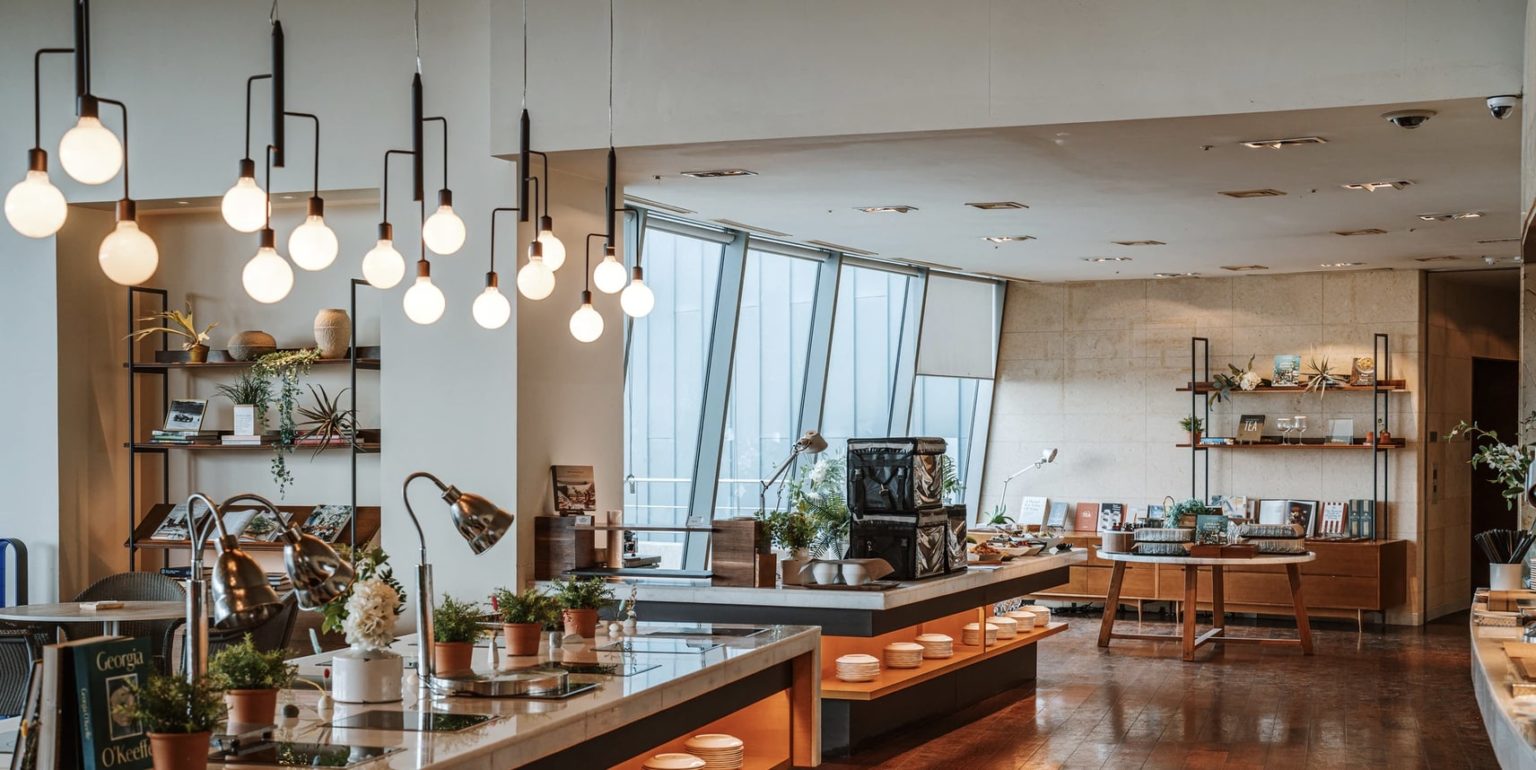 9 Inspirasi Lampu Gantung Cafe yang Estetik - Blog ruparupa