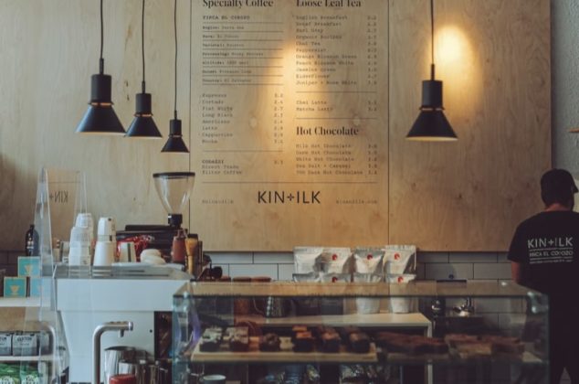 9 Inspirasi Lampu Gantung Cafe yang Estetik - Blog ruparupa