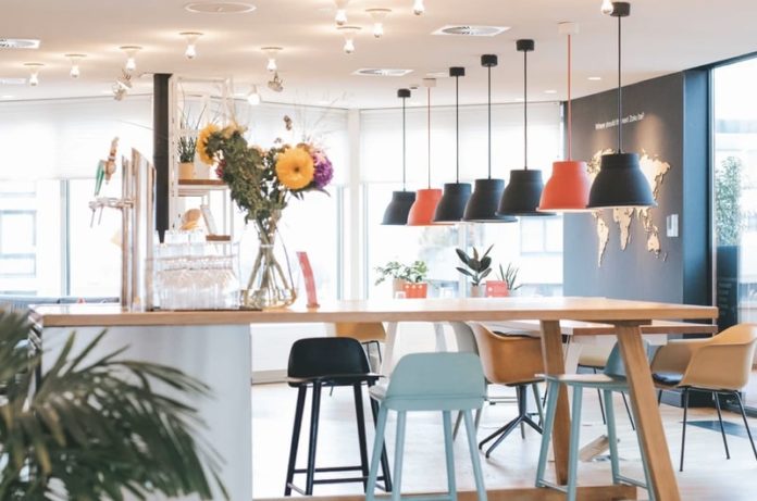 9 Inspirasi Lampu Gantung Cafe yang Estetik - Blog ruparupa