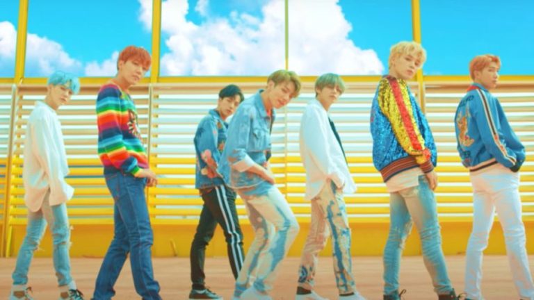 8 Lagu BTS Paling Populer Dan Penuh Semangat - Blog ruparupa
