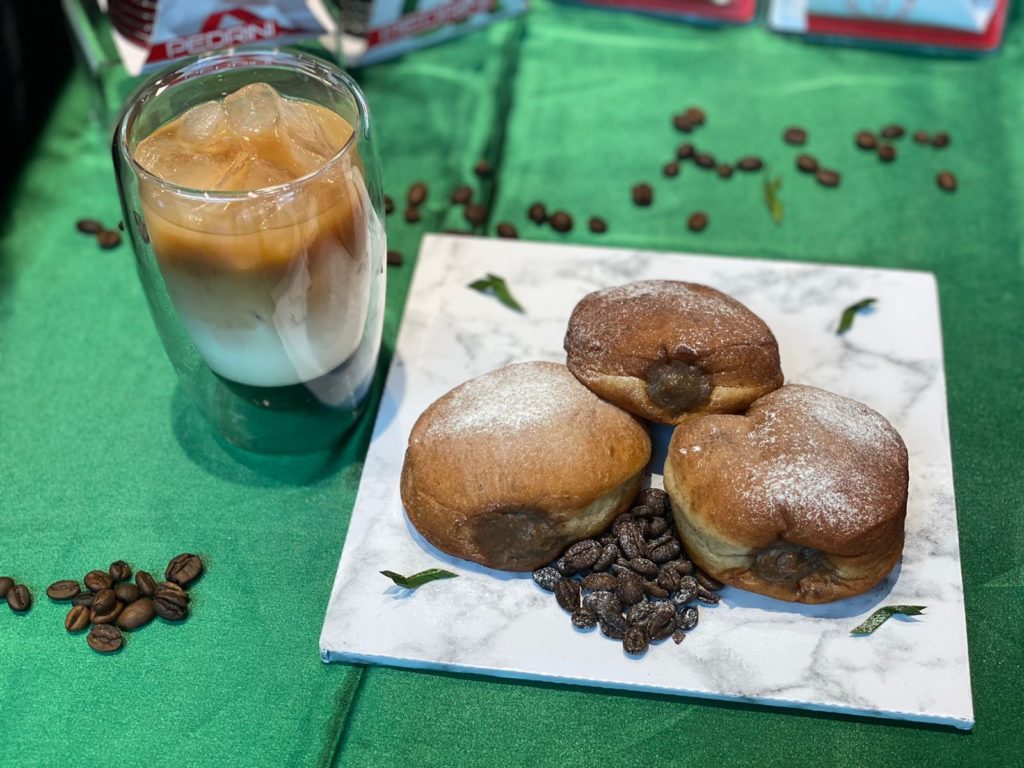 Resep Espresso Doughnuts, Cemilan Praktis Ala Cafe - Blog ruparupa