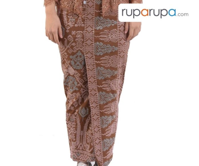 6 Jenis Kain Tradisional Selain Batik untuk Hari Kartini - Blog ruparupa