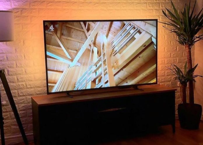 5 Tempat Terbaik Memasang Lampu LED Strip di Rumah - Blog ruparupa