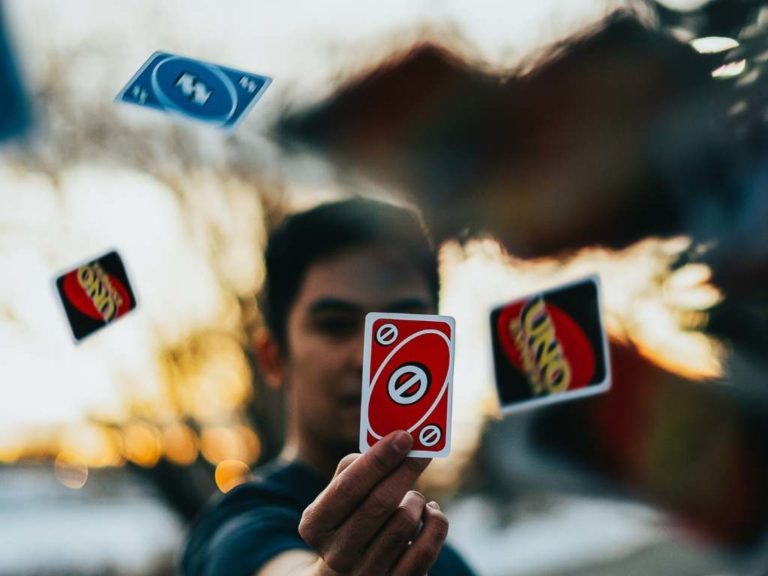 7 Jenis Mainan UNO yang Seru untuk Quality Time - Blog ruparupa