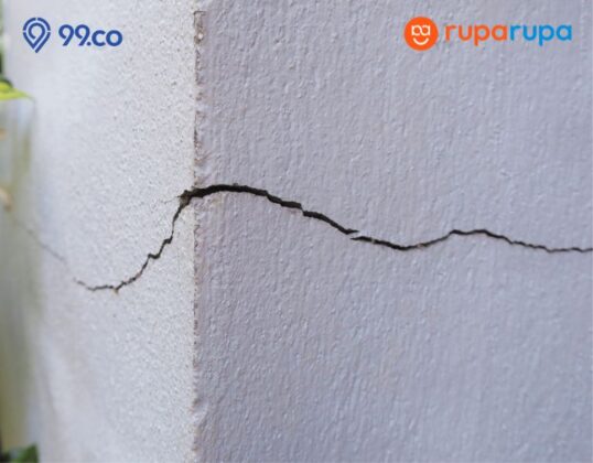 Cara Mengatasi Dinding Retak dengan Tepat dan Mudah - Blog ruparupa